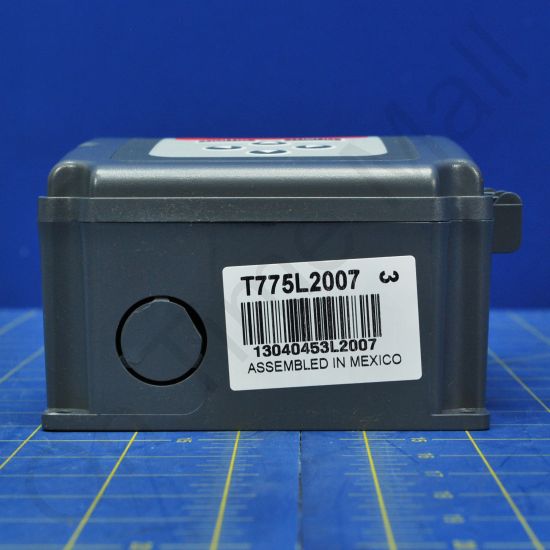 Honeywell T775L2007 Electronic Temperature Controller